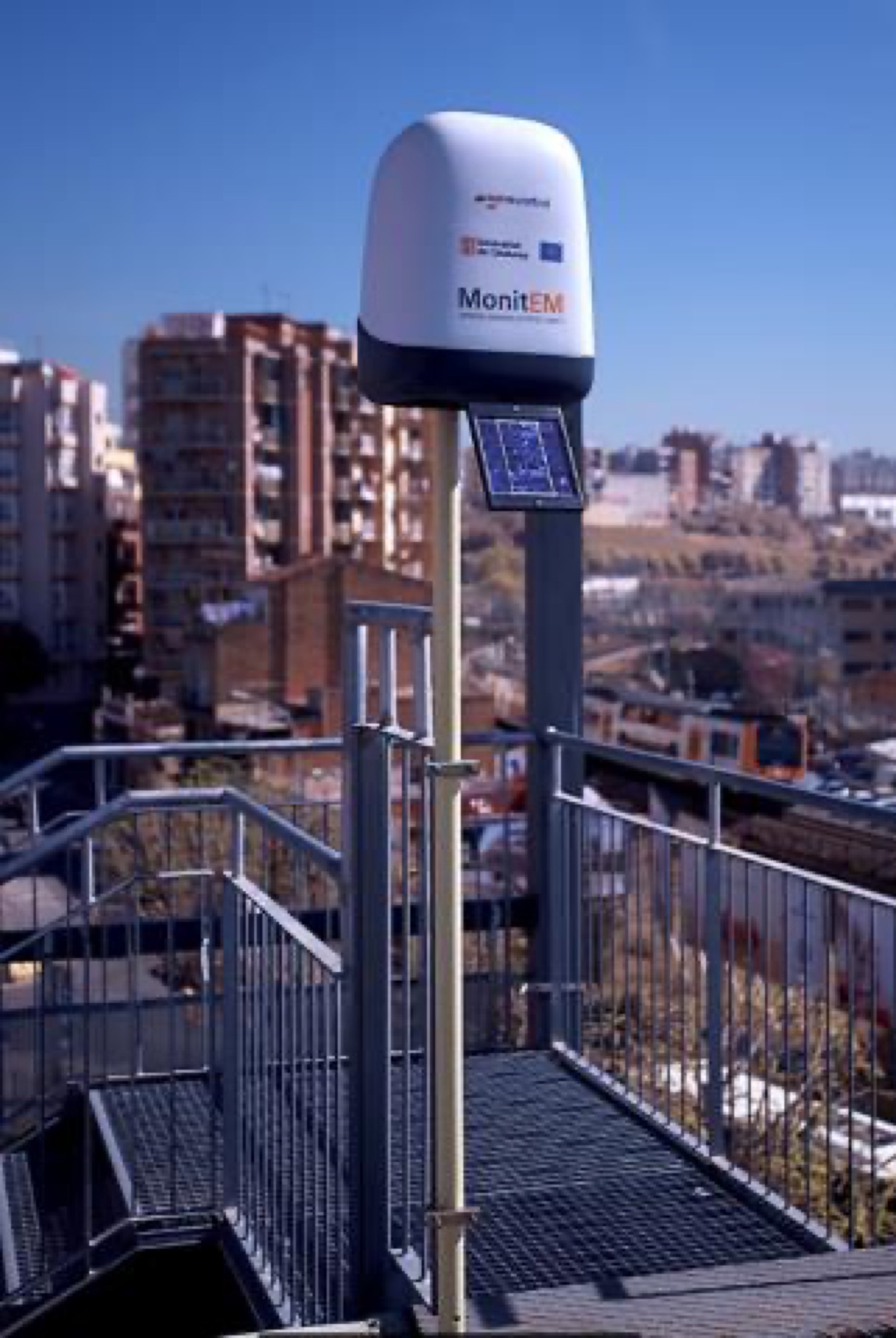 MonitEM - Wavecontrol